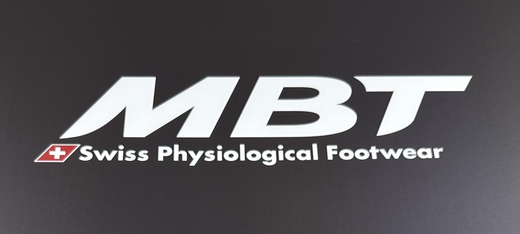 【MBT】2024年春夏コレクションの展示会に行ってきました。 | パワーライブ｜MBTトレーニングサポート 岐阜県多治見市