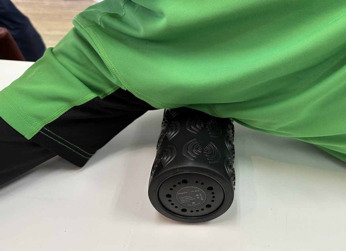 POWER PLATE ROLLER 【電動ストレッチローラー】 | パワーライブ｜MBTトレーニングサポート 岐阜県多治見市
